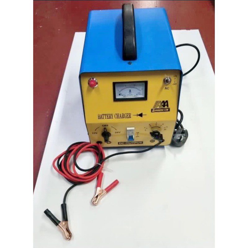 Battery charger C15A 12V/24V